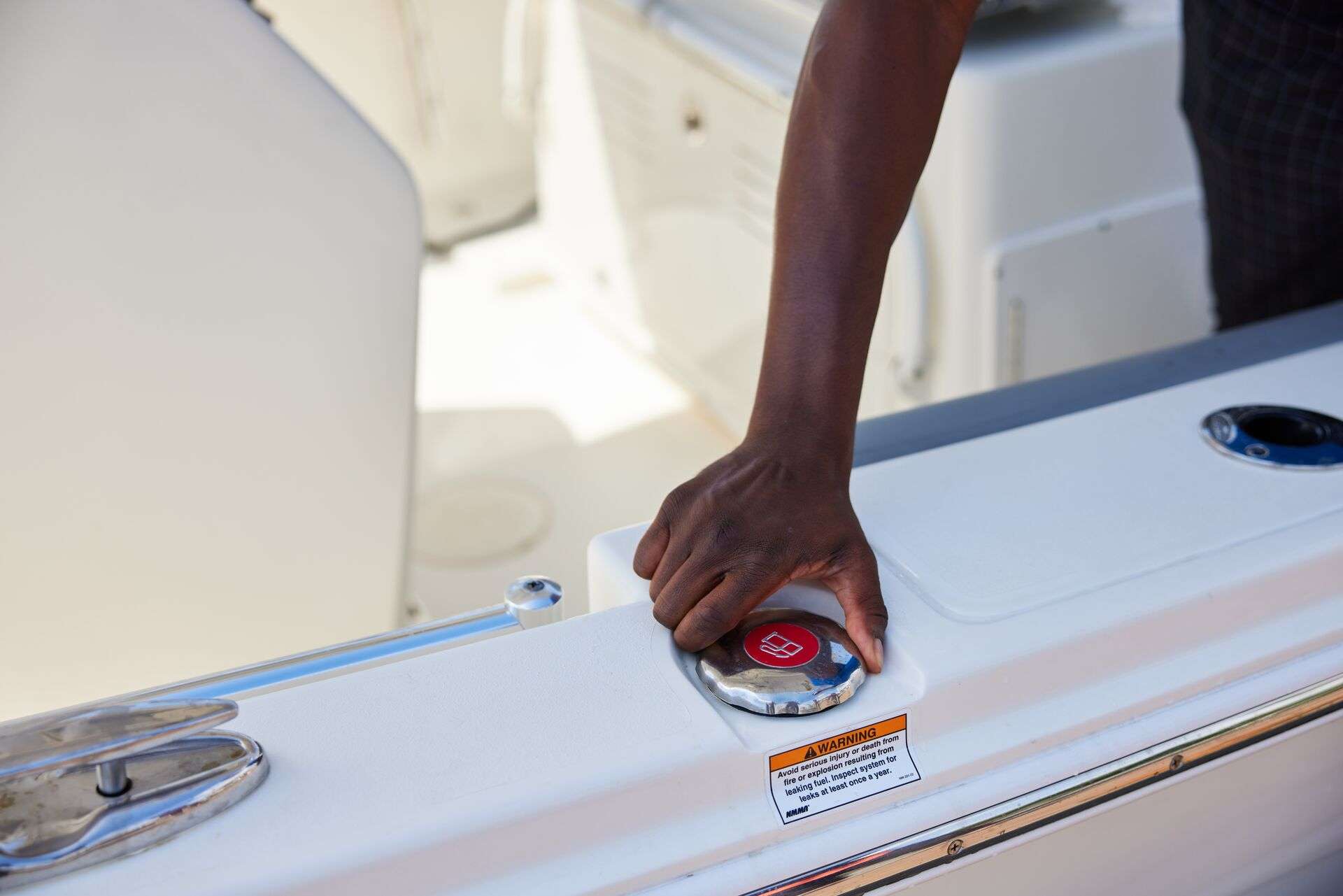 A Guide to Boat Fueling Requirements and Safety | ilearntoboat
