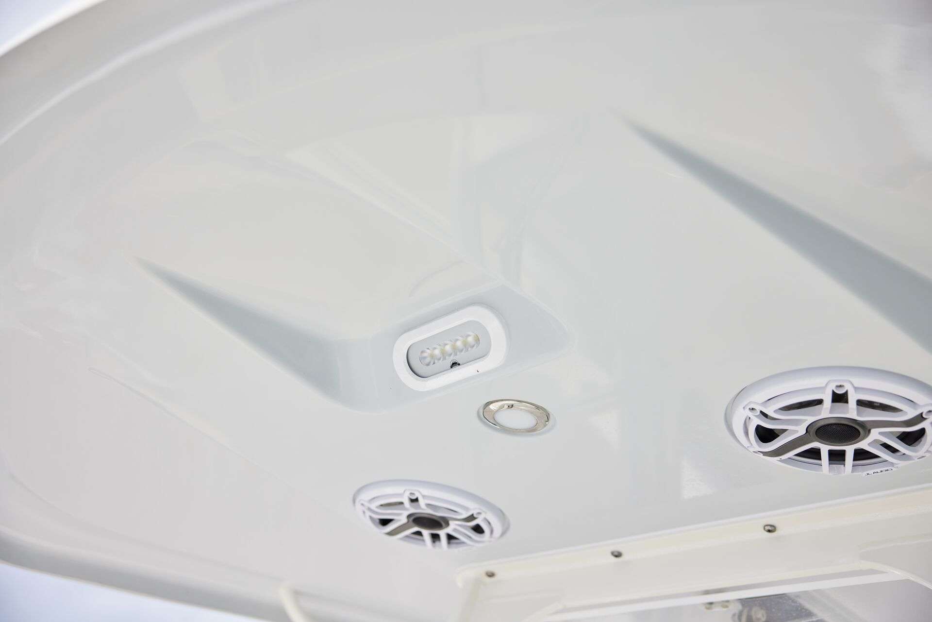 Types of Boat Navigation Lights and Requirements | ilearntoboat