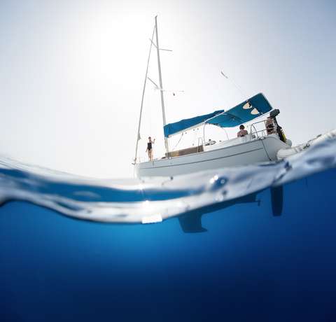 What Does a Boat Keel Do? | ilearntoboat