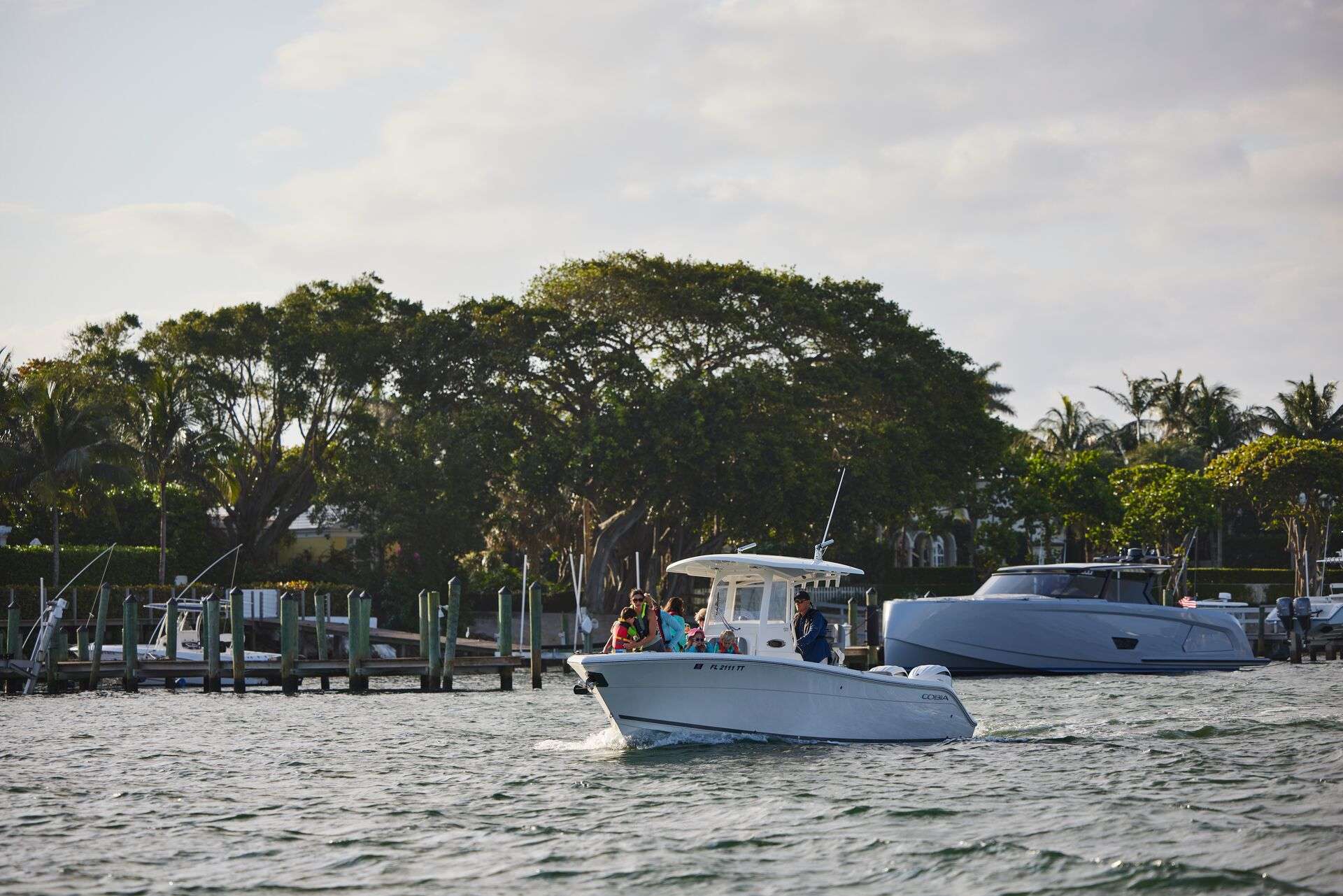 What Are the Boating Right of Way Rules? | ilearntoboat